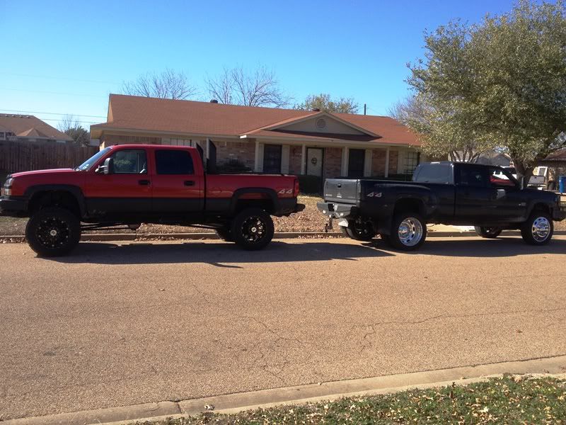 Finally got my 24's on!! | Chevy and GMC Duramax Diesel Forum